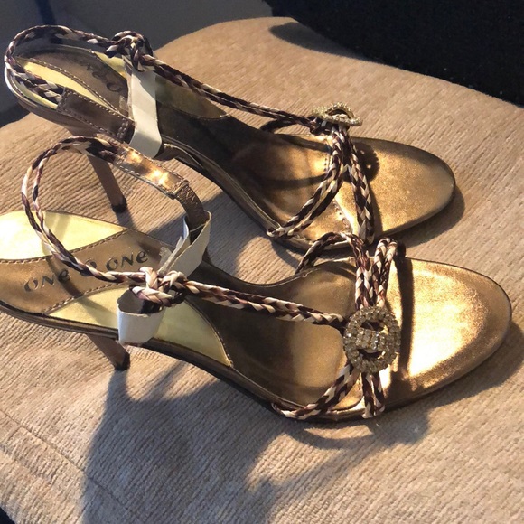 One o one | Shoes | One O One Heels Las | Poshmark